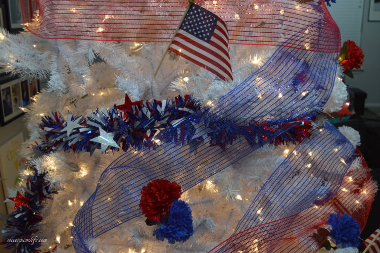 4th of July Decorated Tree - Soccer Mom Life
